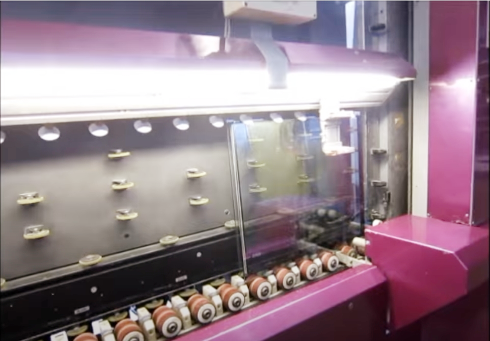 Automatic Insulated Glass Production Line - www.LJGlassMachinery.com