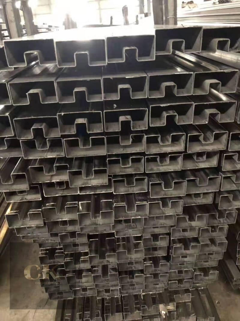 Stainless steel u channel