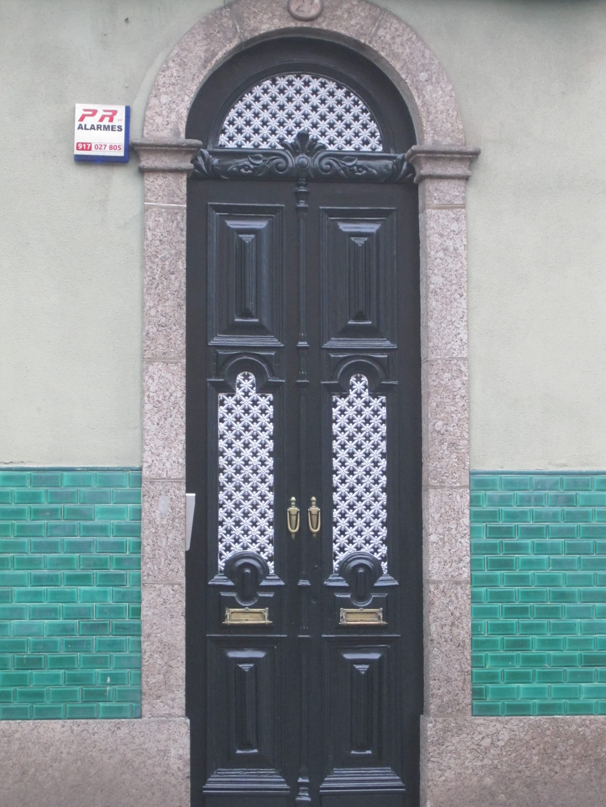 Porta da Entrada Principal - Casa Verde