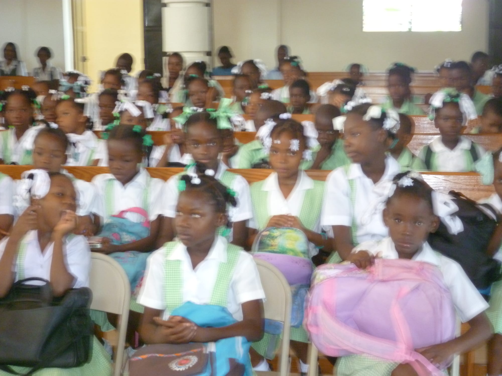 INSTITUTION FOYER EMMANUEL - LE CHANGEMENT COMMENCE PAR L'EDUCATION