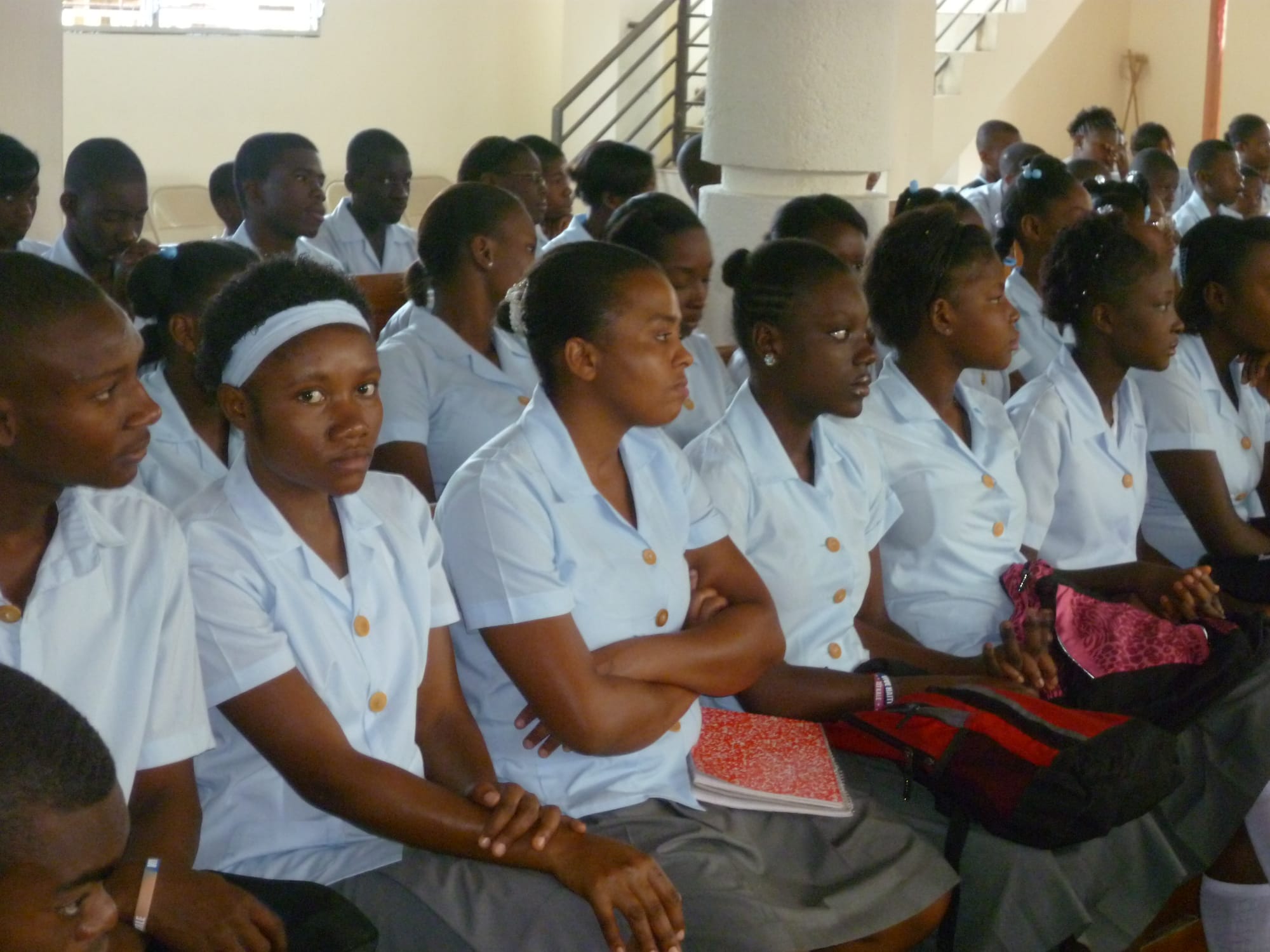 INSTITUTION FOYER EMMANUEL - LE CHANGEMENT COMMENCE PAR L'EDUCATION