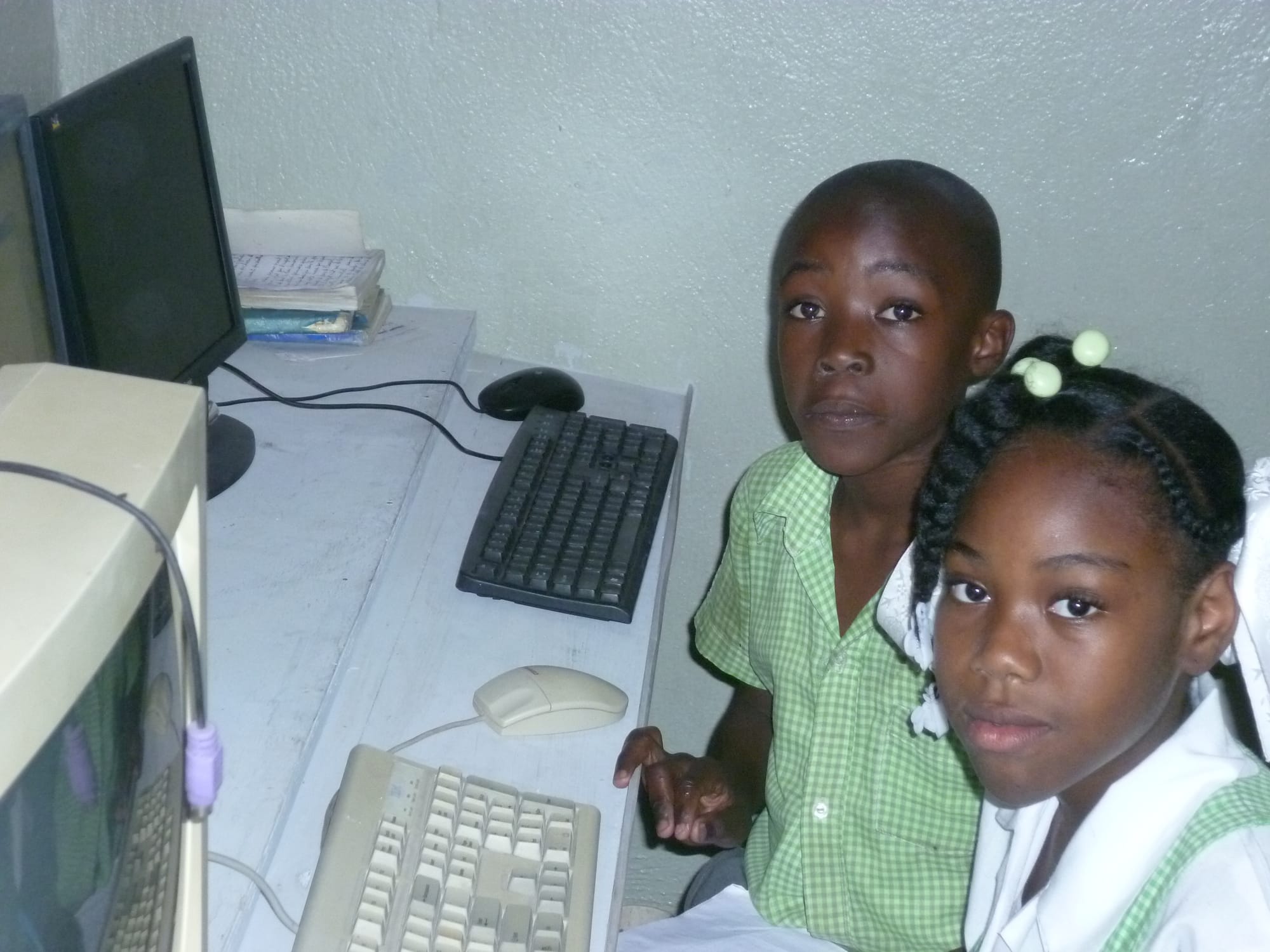 INSTITUTION FOYER EMMANUEL - LE CHANGEMENT COMMENCE PAR L'EDUCATION