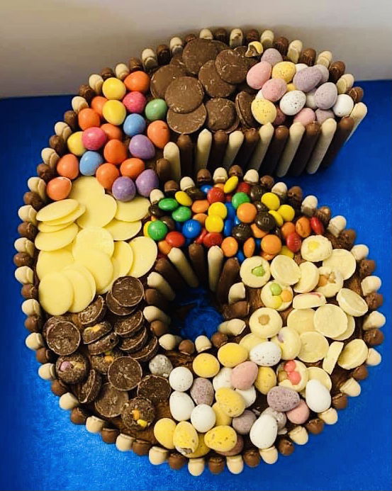 Number 6 Chocolate Explosion Cake - Cabbit Cakes