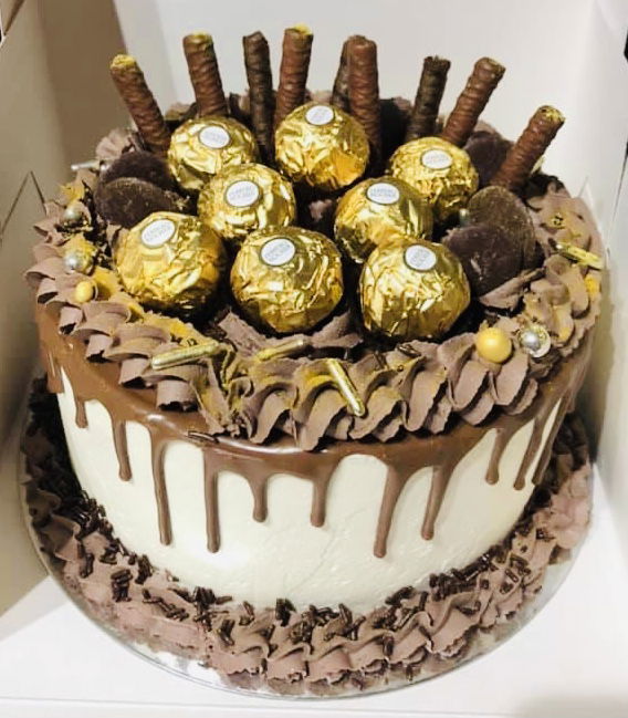 3 Layer Chocolate Explosion Cake - Cabbit Cakes