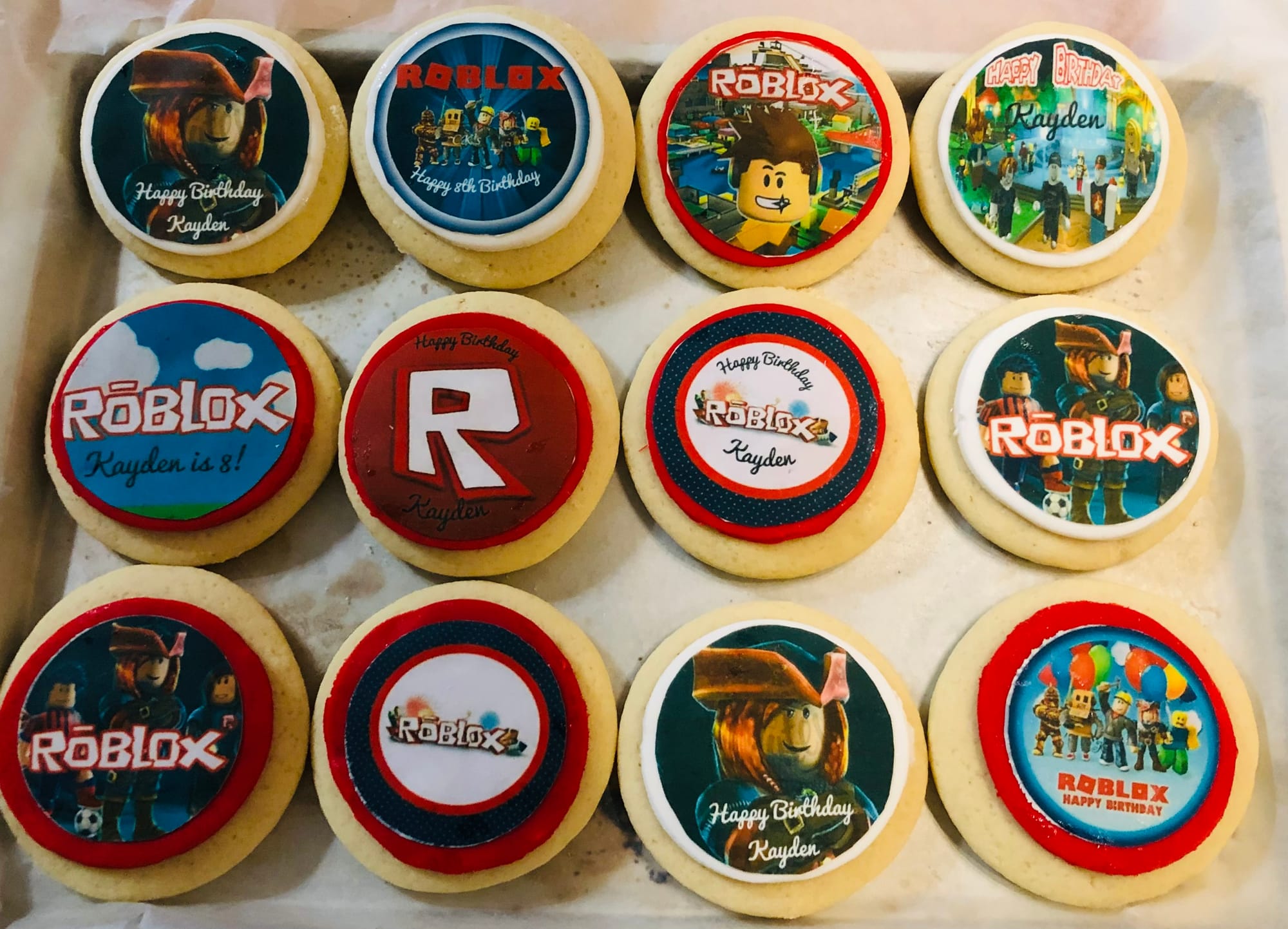 Roblox Sugar Cookies with Edible Image - Cabbit Cakes