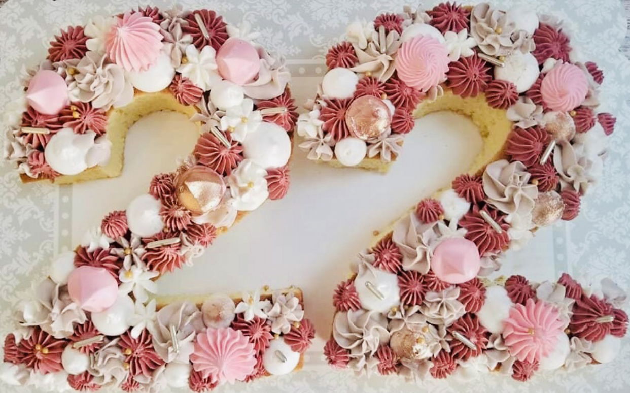 Number 22 Vanilla Birthday Cake With Buttercream Frosting - Cabbit Cakes