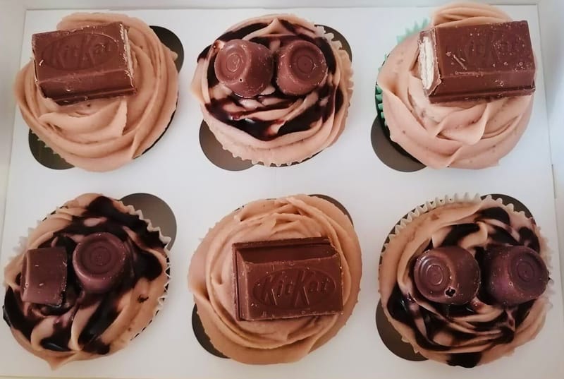Chocolate Kit Kat and Rolo’s Cupcakes - Cabbit Cakes