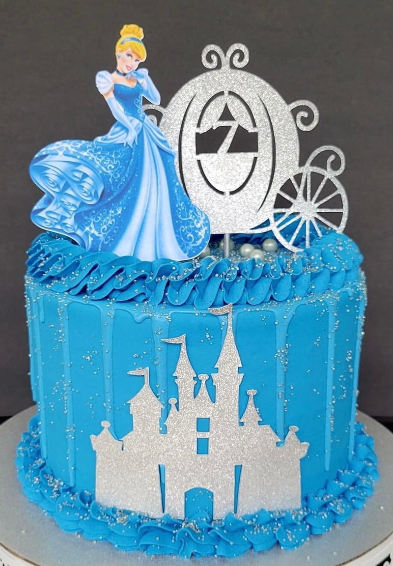 4 Layer Vanilla Cinderella Cake With Buttercream Frosting - Cabbit Cakes