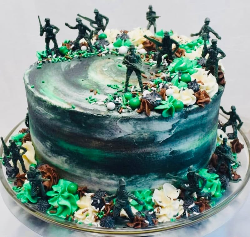 2 Layer Chocolate Military Men Cake with Buttercream Frosting - Cabbit ...