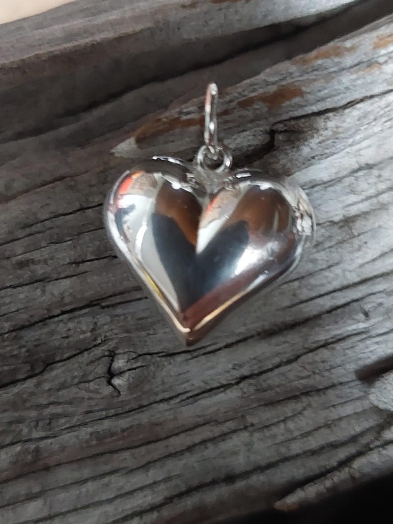 LA Design & Silversmide - Smyckestillverkning i Silver och Guld