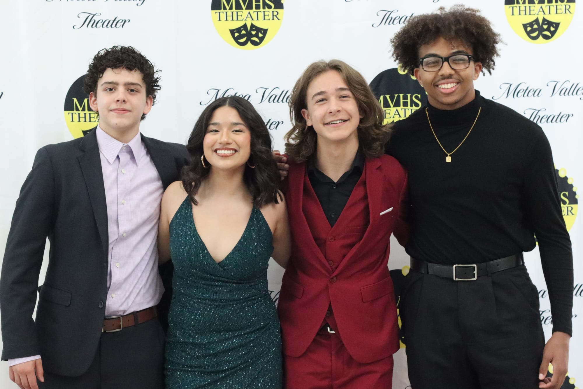 Metea Valley Theater - METEA VALLEY THEATER