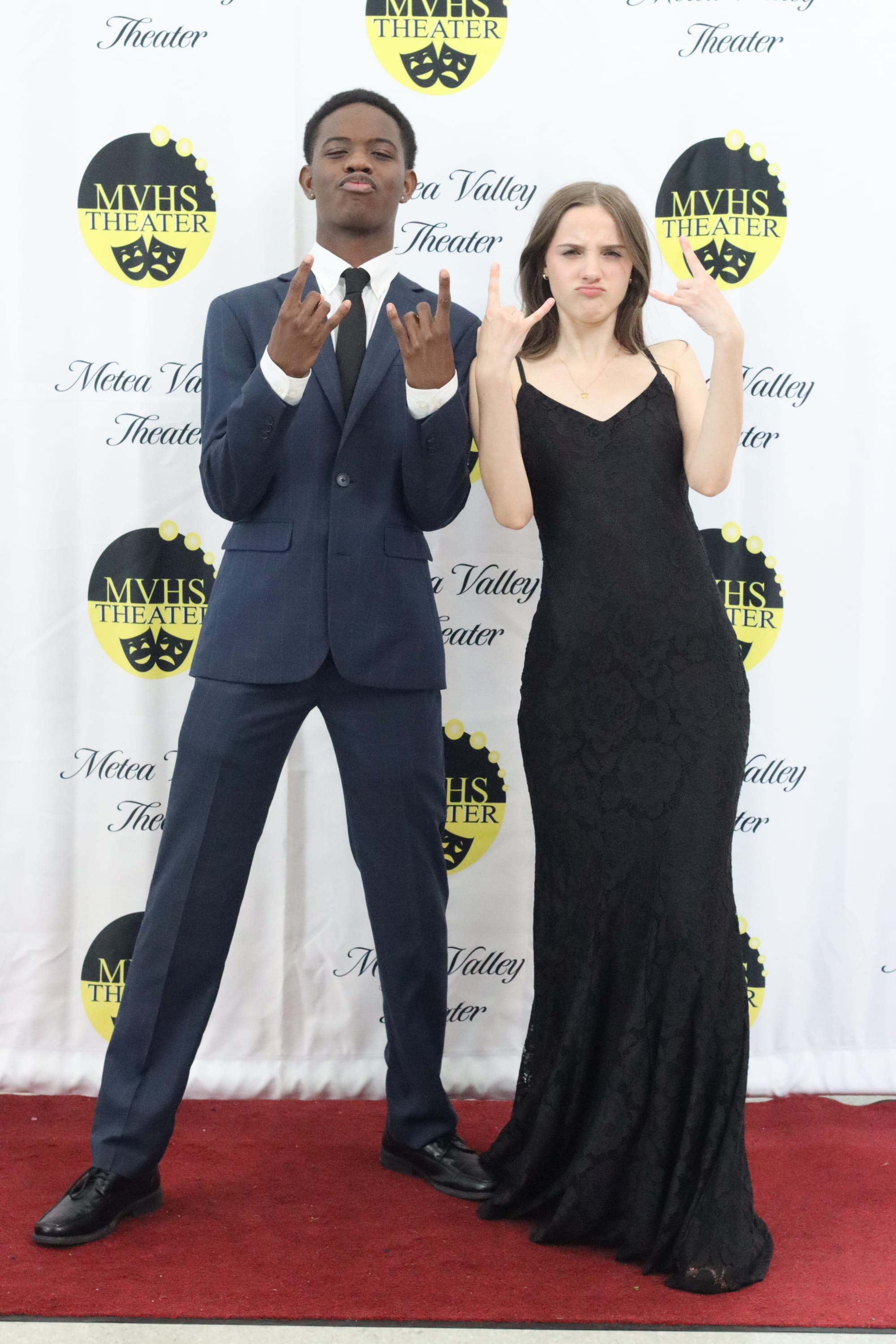 Metea Valley Theater - METEA VALLEY THEATER