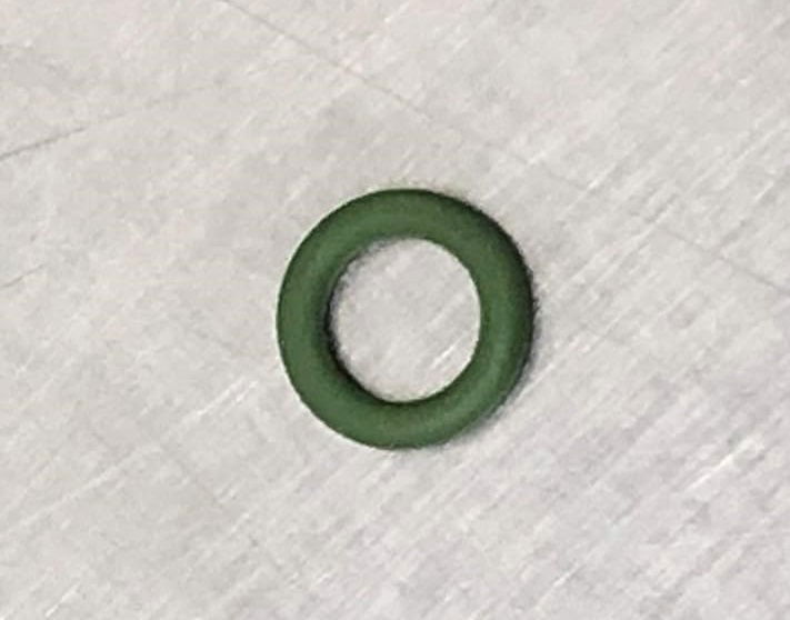 Head mounted distributor shaft seal - Classic Swede