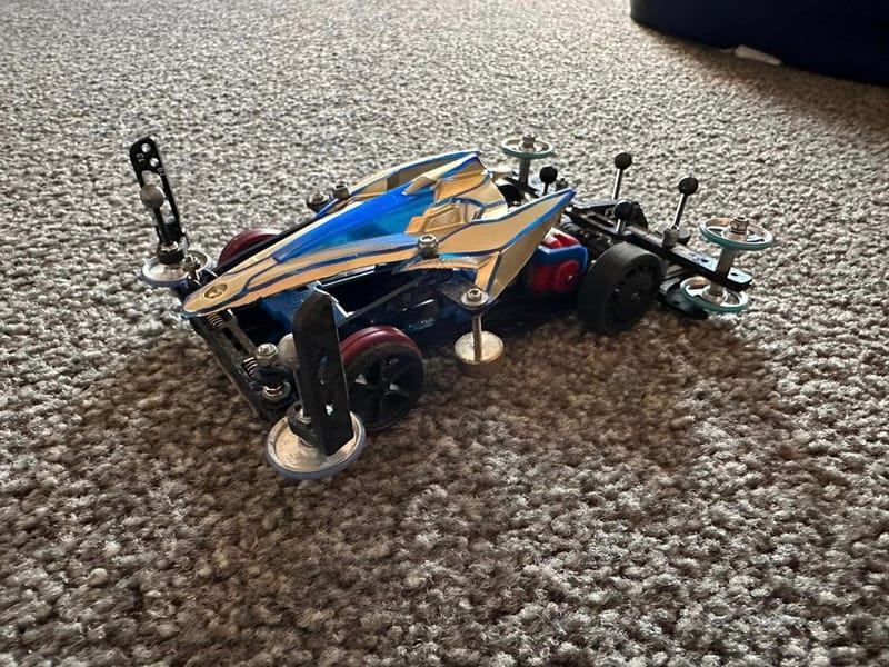 S2 chassis Tamiya mini 4WD with cnc carbon. Ready to race. - Toysmart