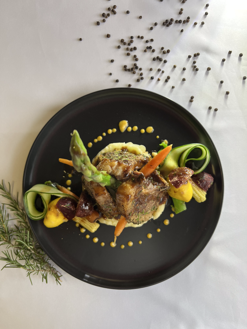 RESTAURANT - Near Big 5 Numbi Lodge