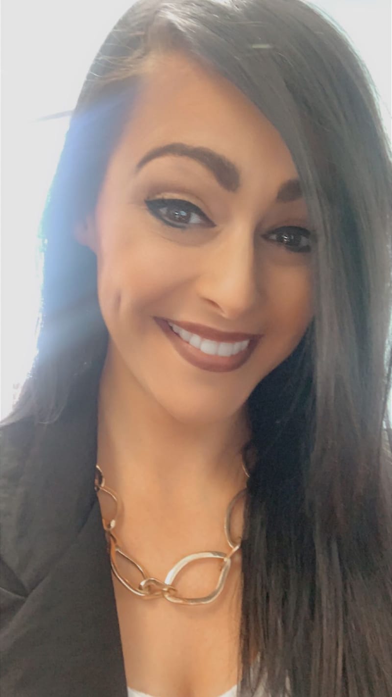 Amanda Collins's Instagram, Twitter & Facebook on IDCrawl