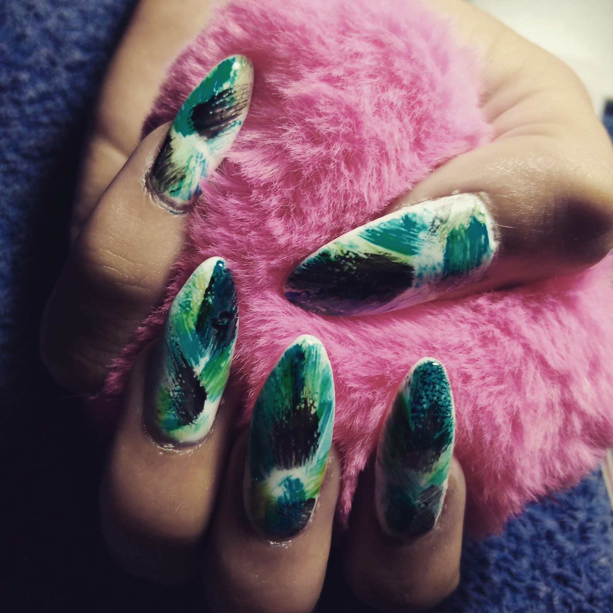 Kj's Nails - Press-Ons and Supplies