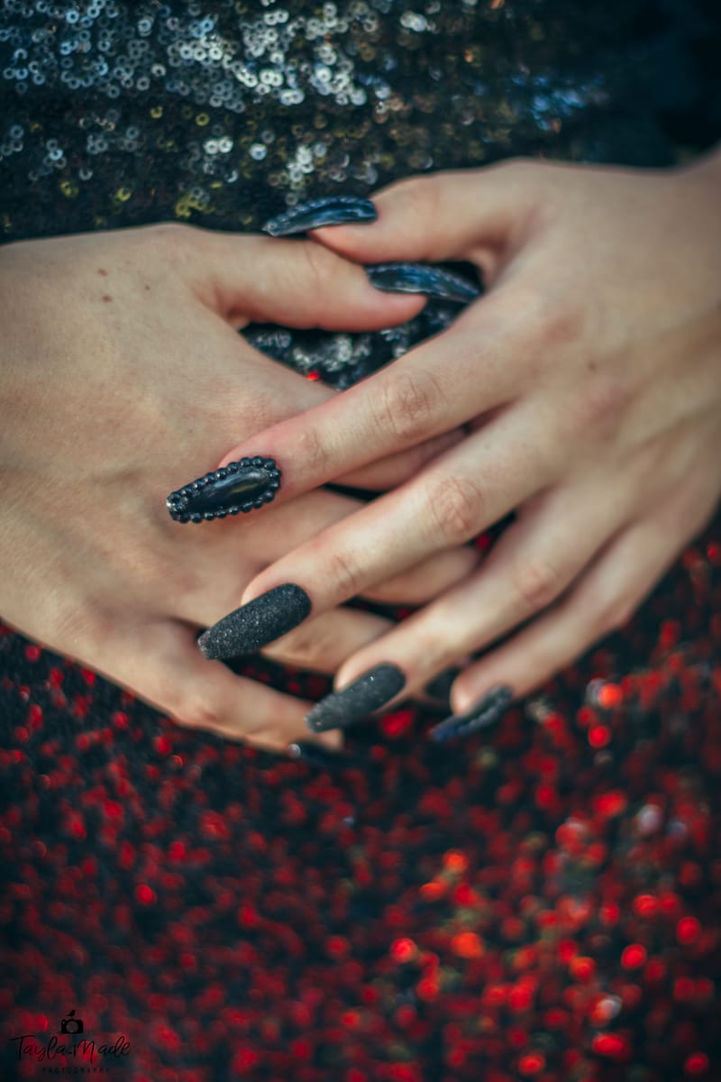 Kj's Nails - Press-Ons and Supplies