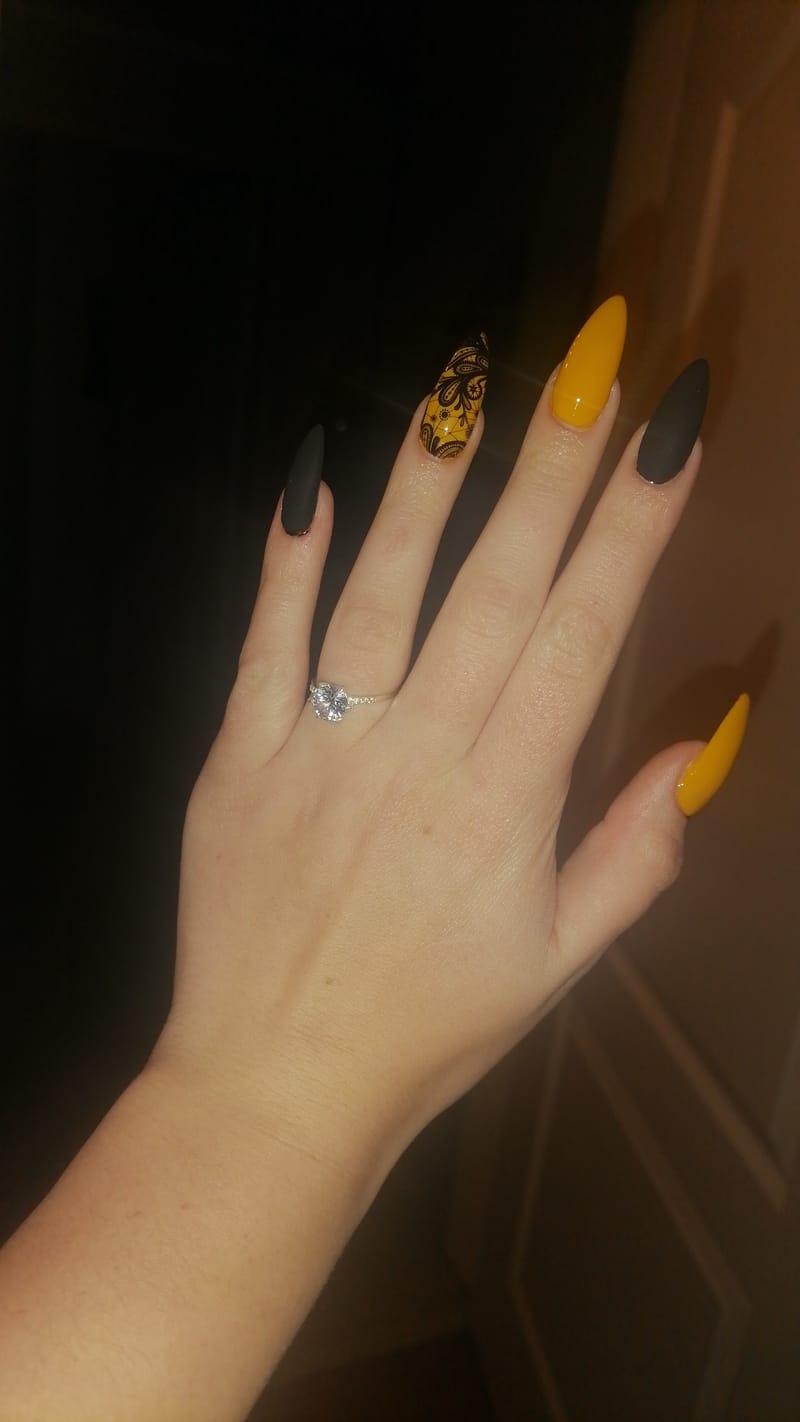 Kj's Nails - Press-Ons and Supplies