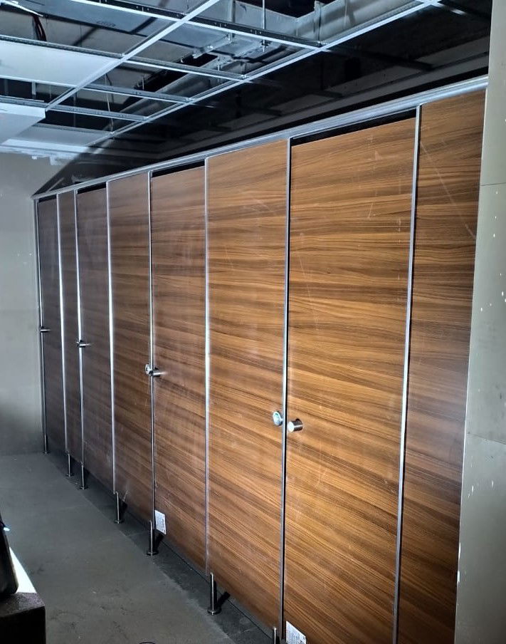 Toilet partition And Restroom Cubicle System - Restcube