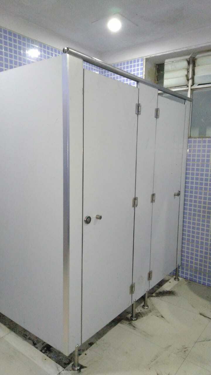 Toilet partition And Restroom Cubicle System - Restcube