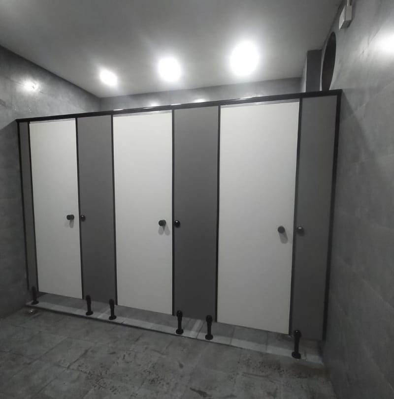 Toilet Partition System - Restcube