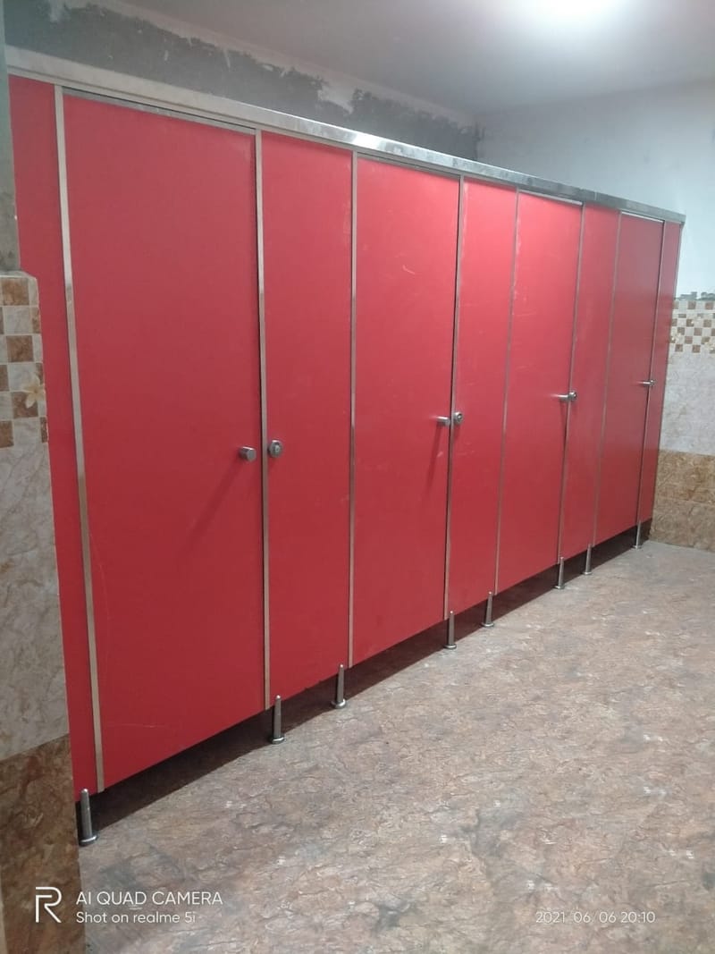 Toilet partition And Restroom Cubicle System - Restcube