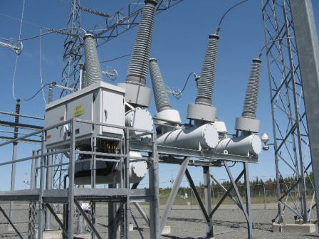 FOUR (4) SF6 145kV HITACHI 3000AMP 40kA 50/60HZ. CIRCUIT BREAKERS