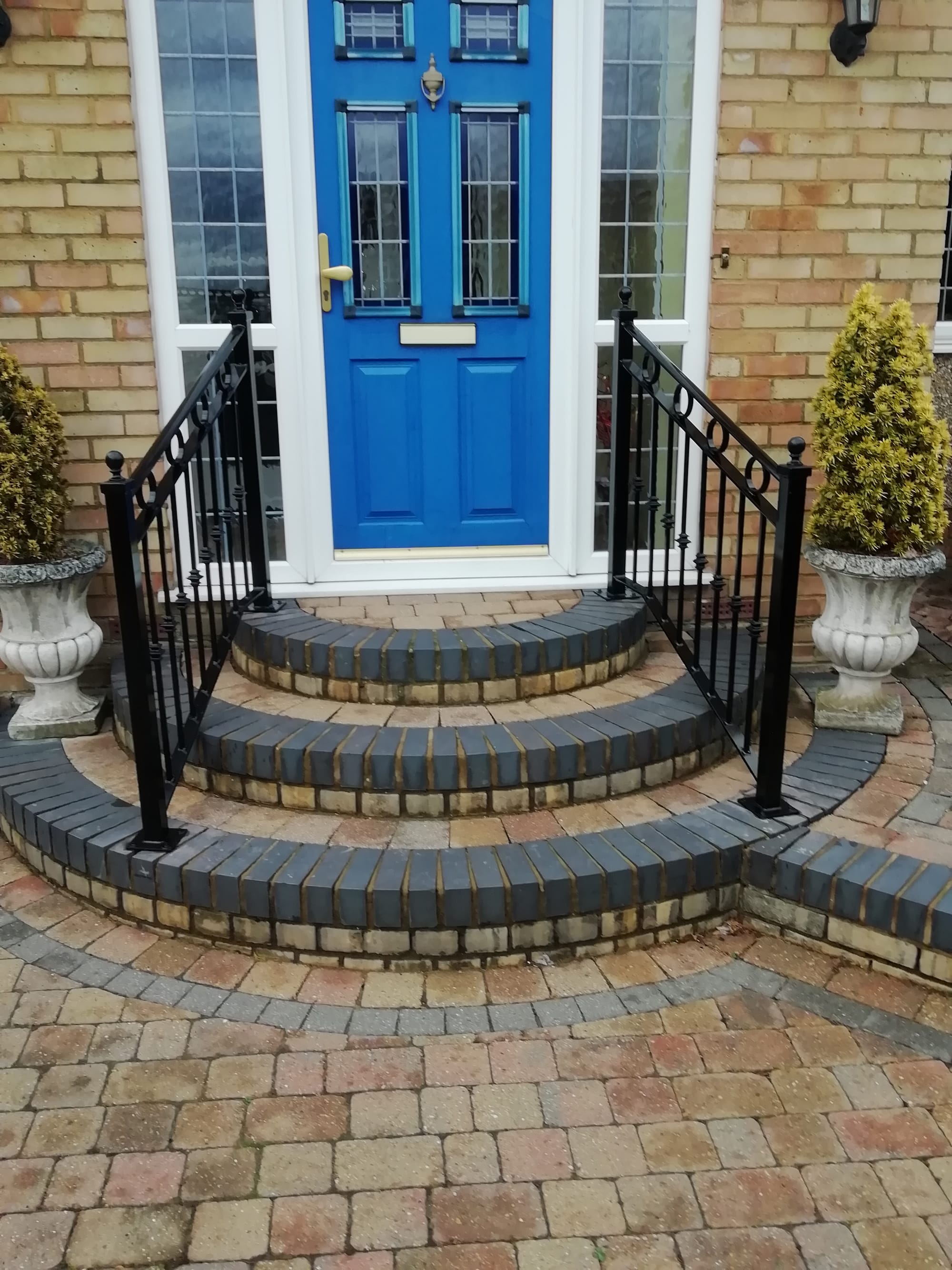 Drive Gates, Railings, Balustrades, Handrails, Everything Metal