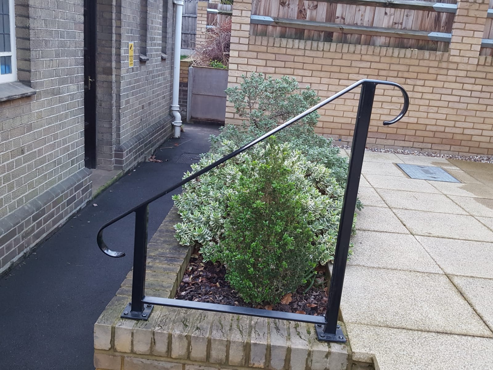 Drive Gates, Railings, Balustrades, Handrails, Everything Metal