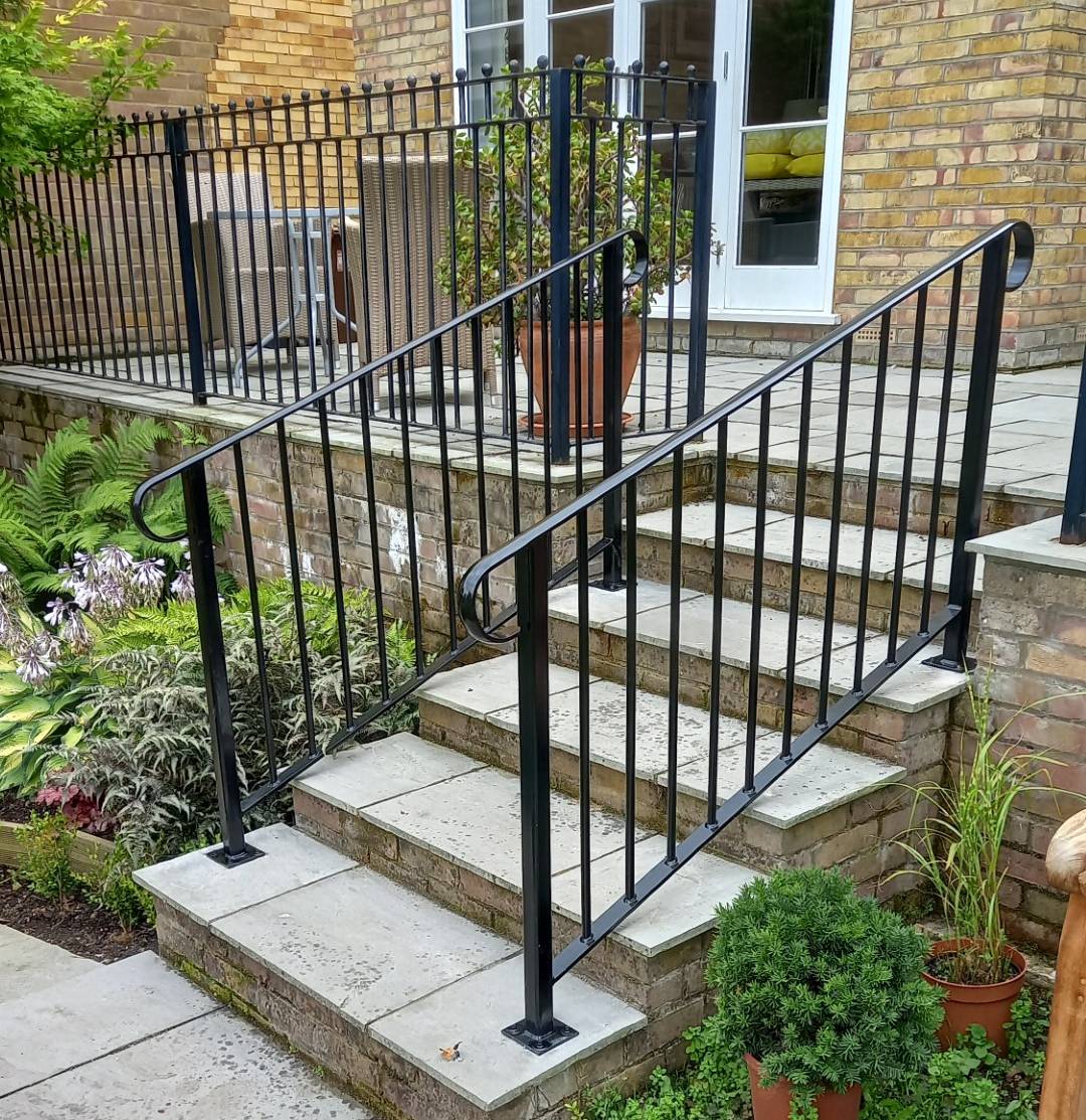 Drive Gates, Railings, Balustrades, Handrails, Everything Metal