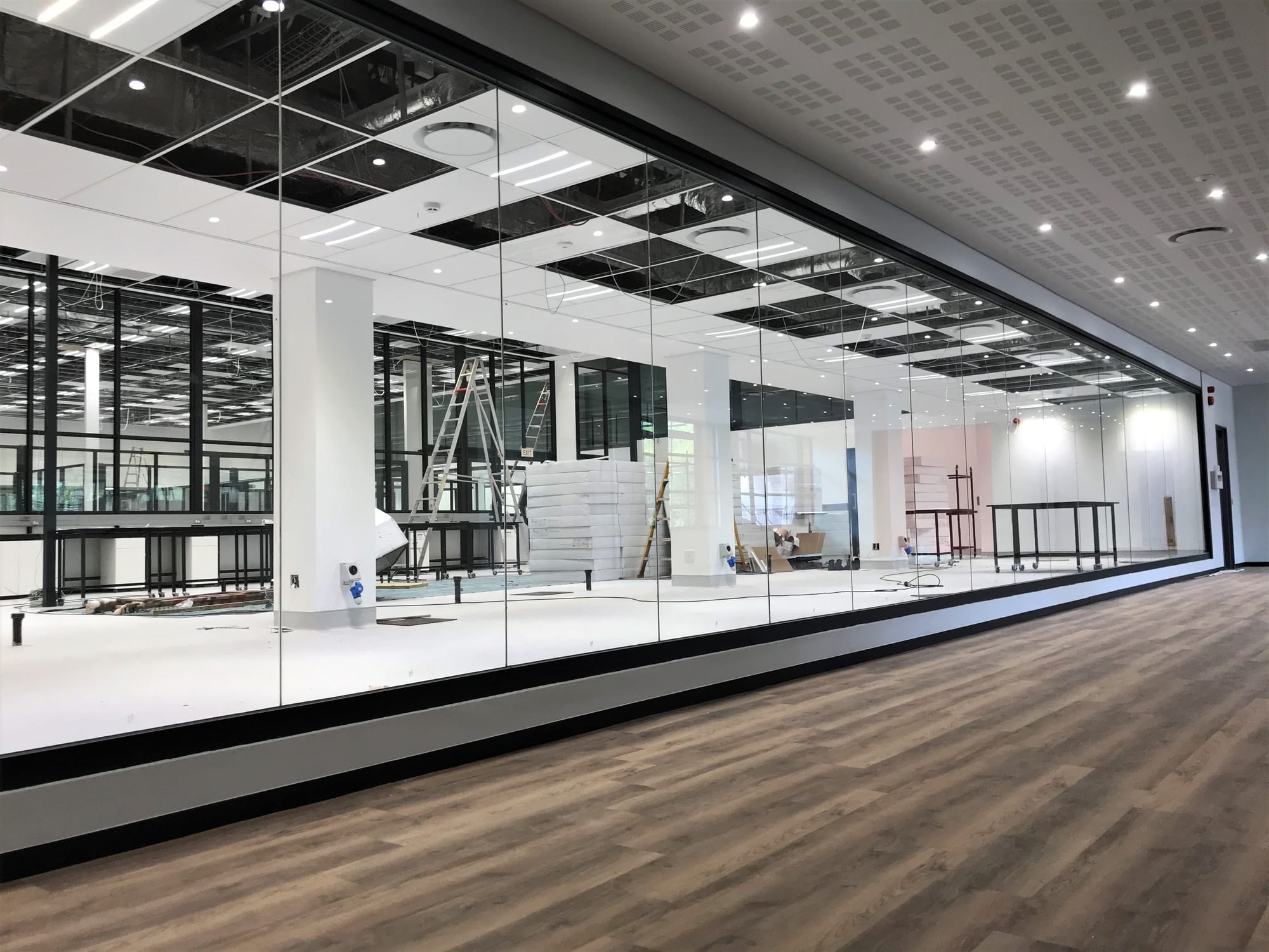 aluglass kzn - Frameless Glass & Acoustic Specialists