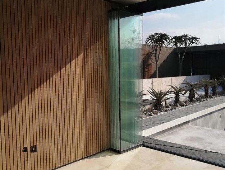 SUNFLEX Frameless Stacking Doors - aluglass kzn