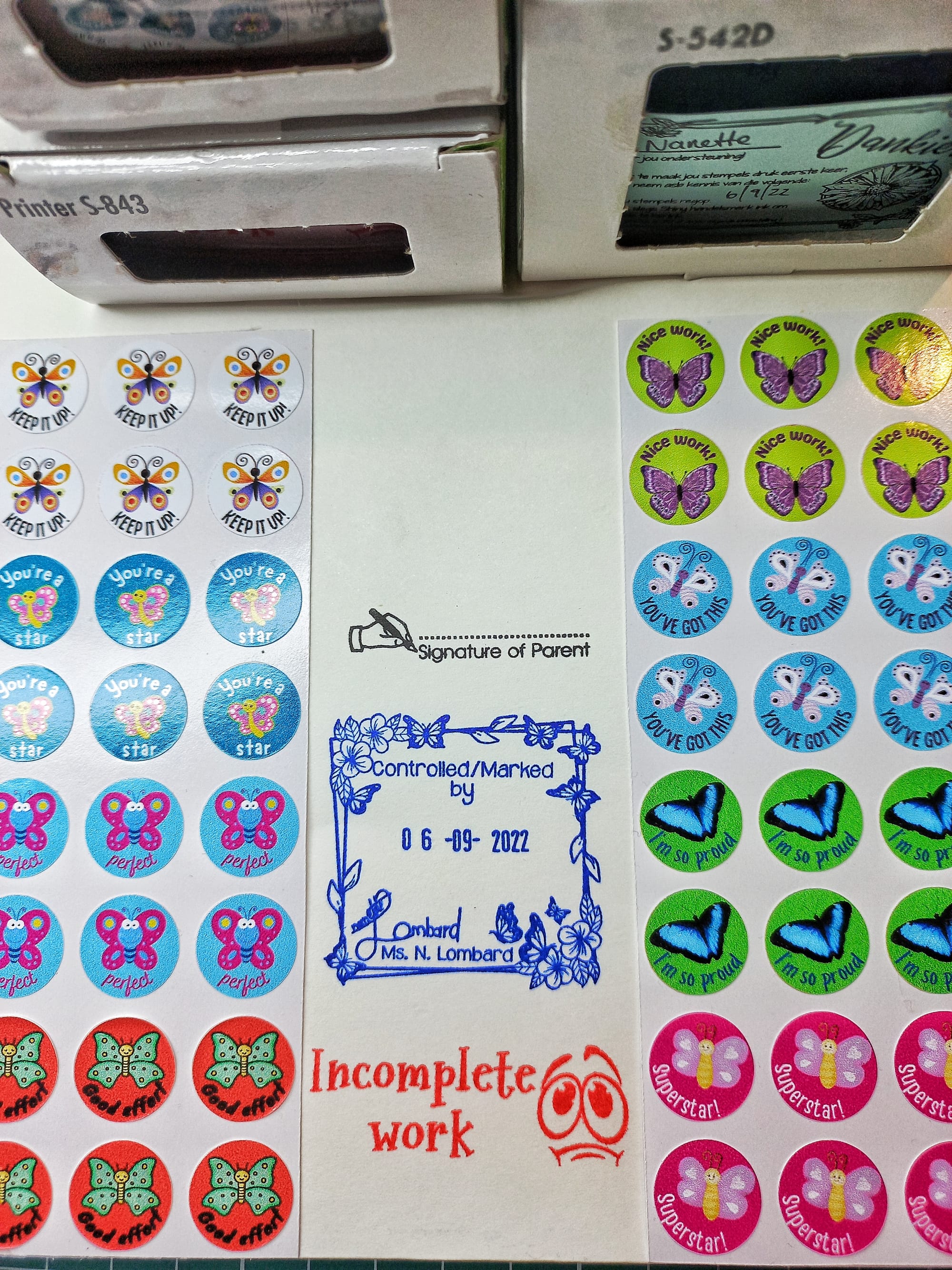 Daisy Stamps - Rubber Stamps Made Easy