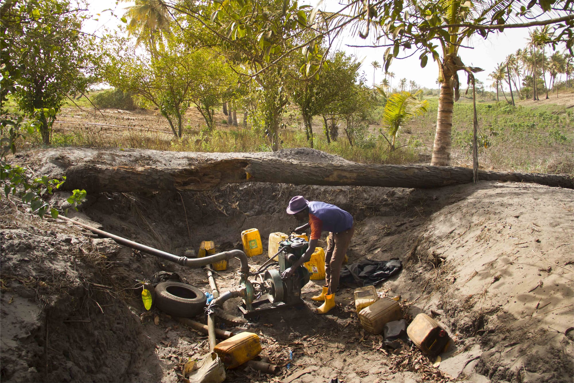 Suspended waters - Raphael Belmin photography