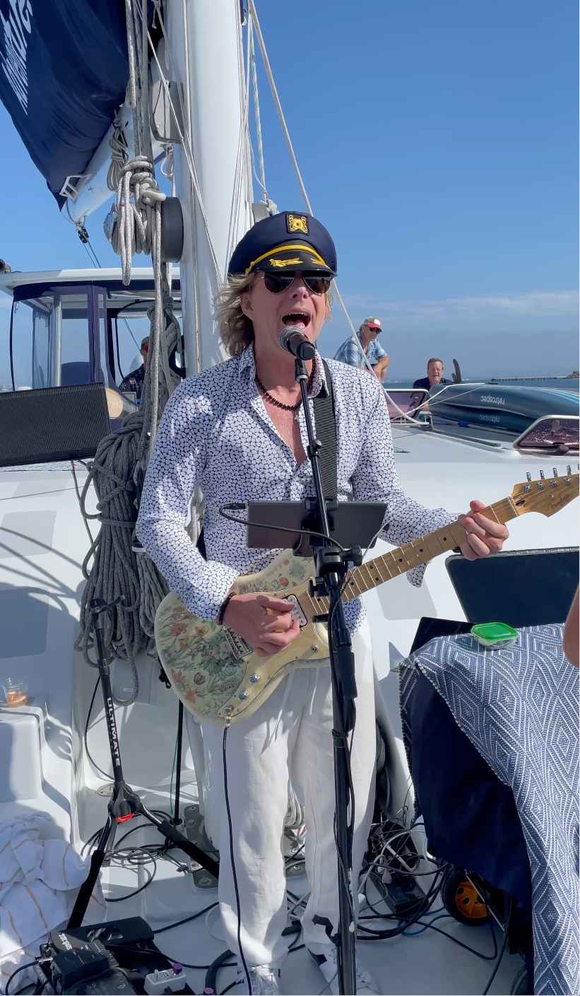 OMB - The perfect combo of a live band and a DJ