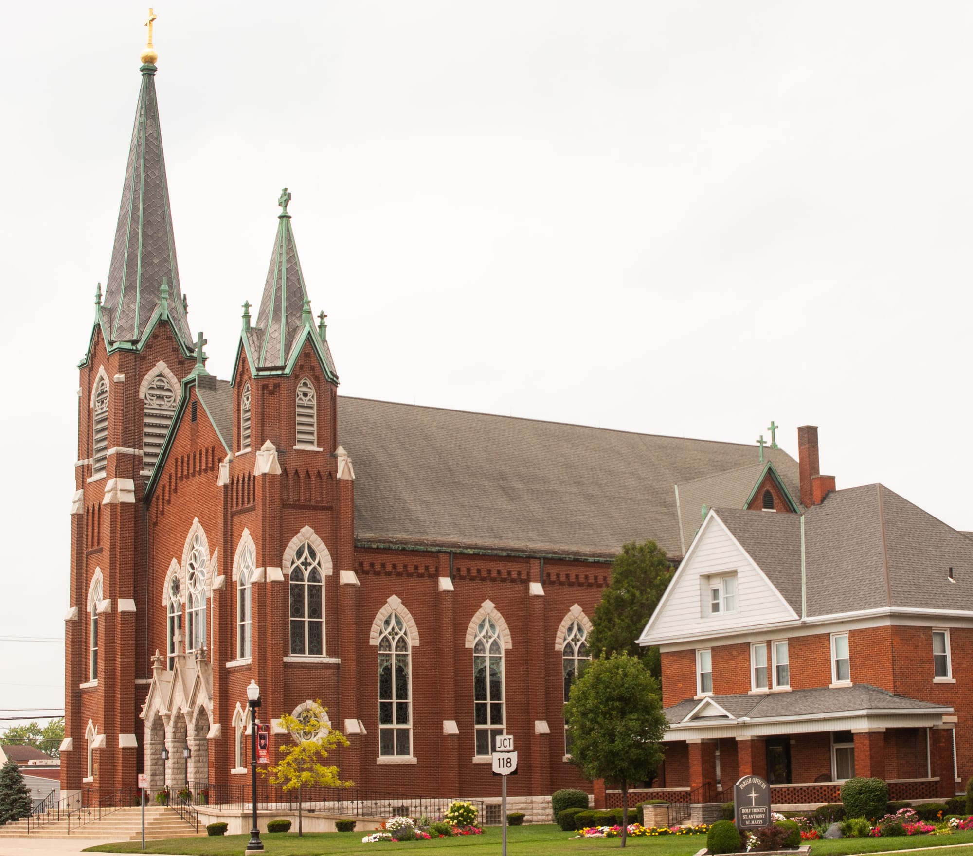 Holy Trinity - Holy Cross Family of Parishes