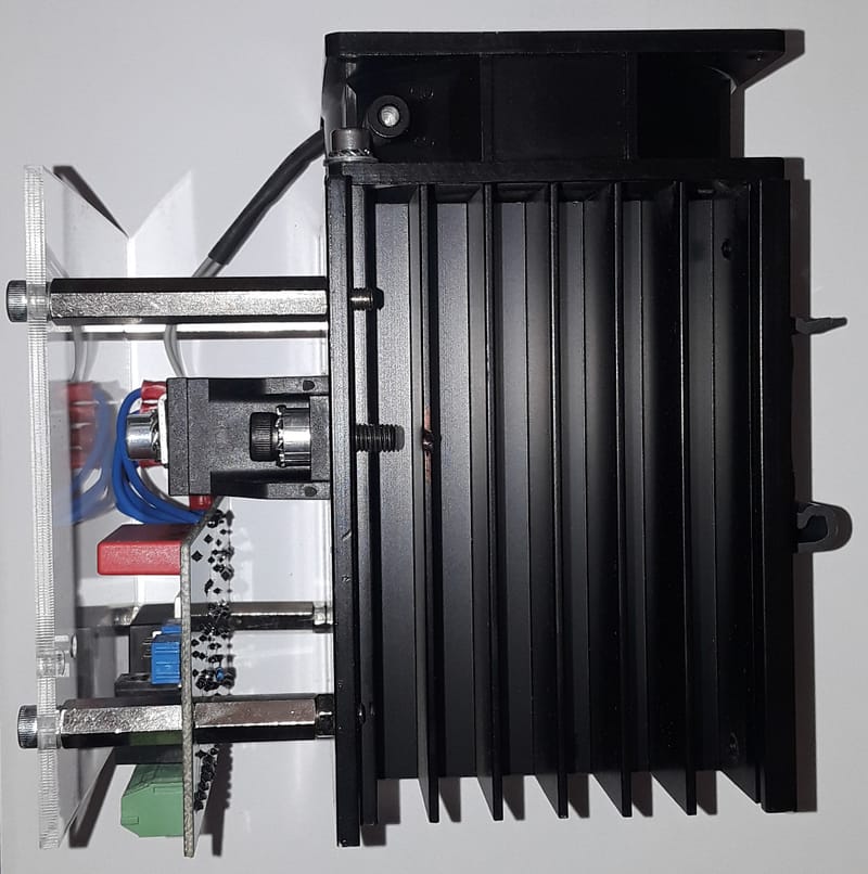 Arrancador suave para motor mono-fásico