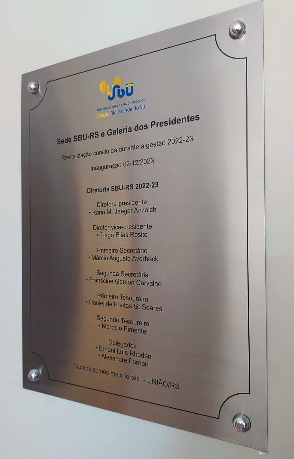 Porto Sinalizações - SOLUÇÕES CRIATIVAS EM COMUNICAÇÃO VISUAL