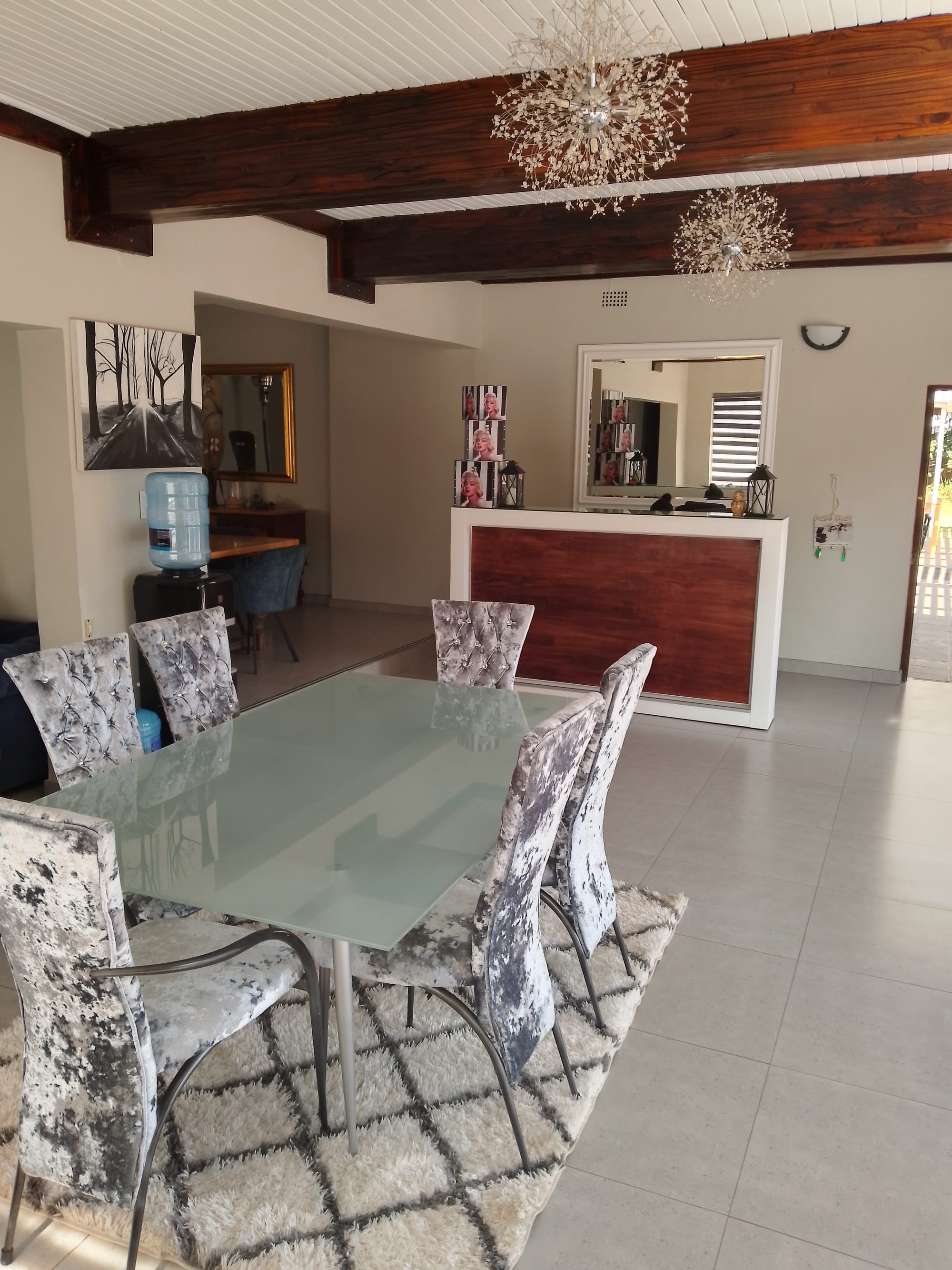 Just B Zone Guest House - Just B Zone Guest House