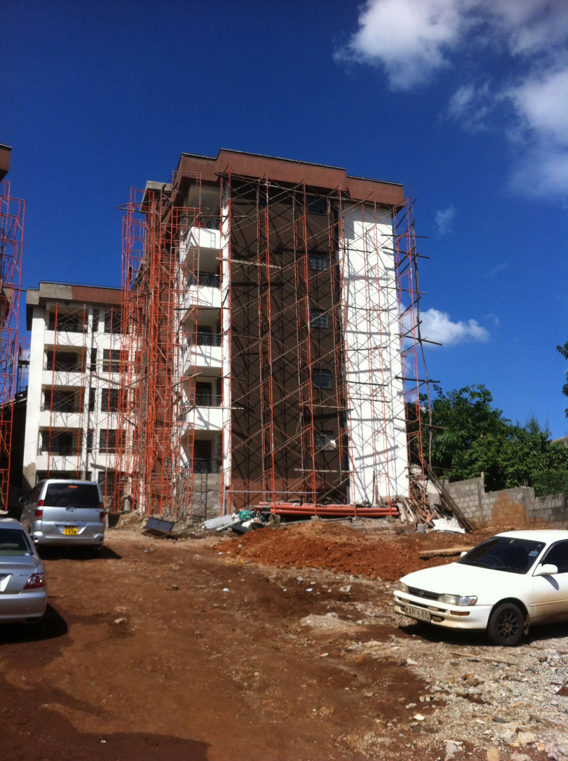 HARIOM CONSTRUCTIONS LTD - Hariom Constructions Ltd (H.C.L)