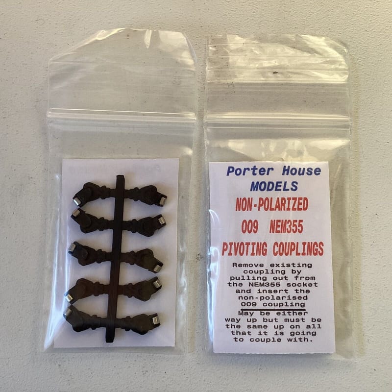 5 pairs of 009 pivoting magnetic couplings - Porterhouse Models
