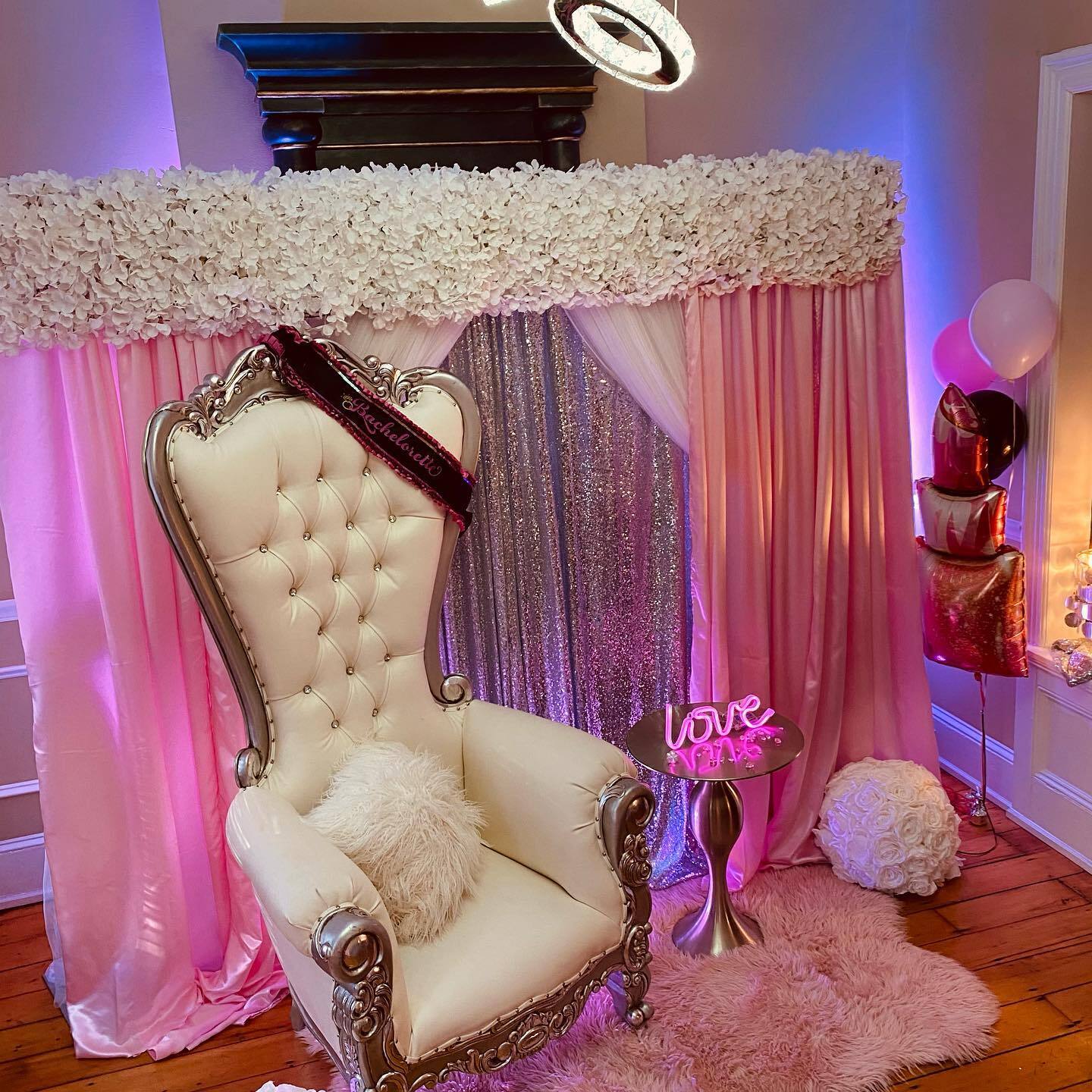 Rentable Items - Mobile Users Swipe Left - Seating In Style Events ...