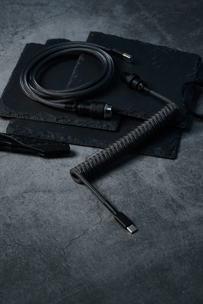 GRAPHITE DARK COILED CABLES - CLOWN