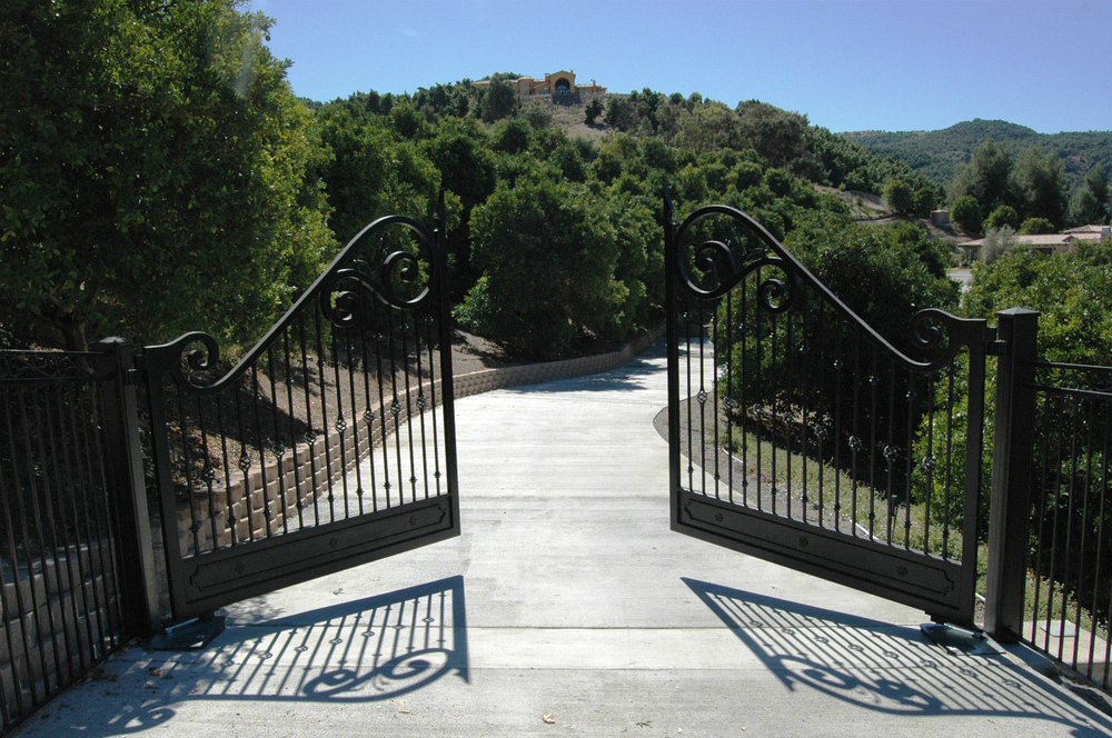 Controlled Entrances - GatesGarage DoorsAutomationAccess ControlCustom ...