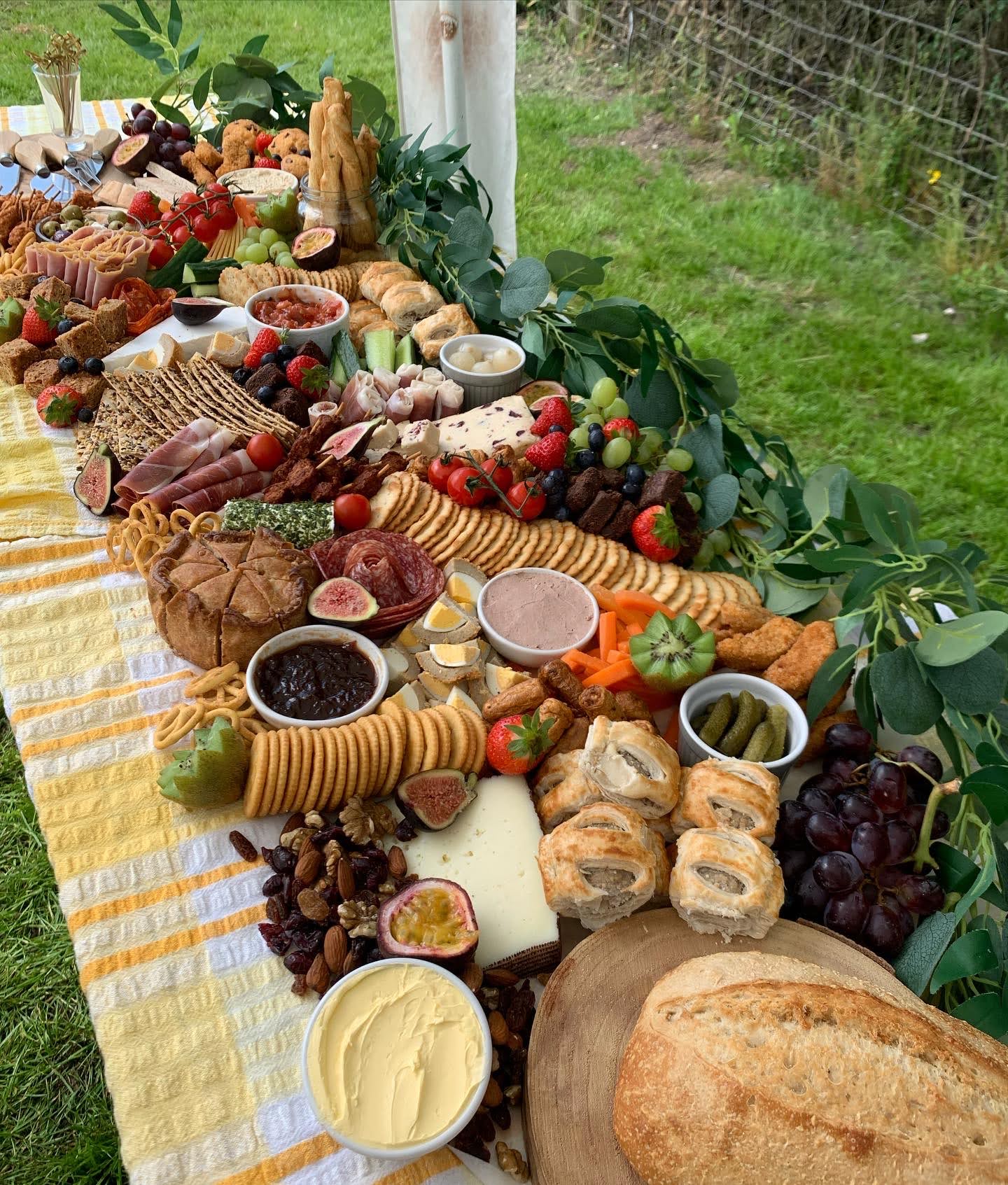 Grazing Tables - Bites and Brunches