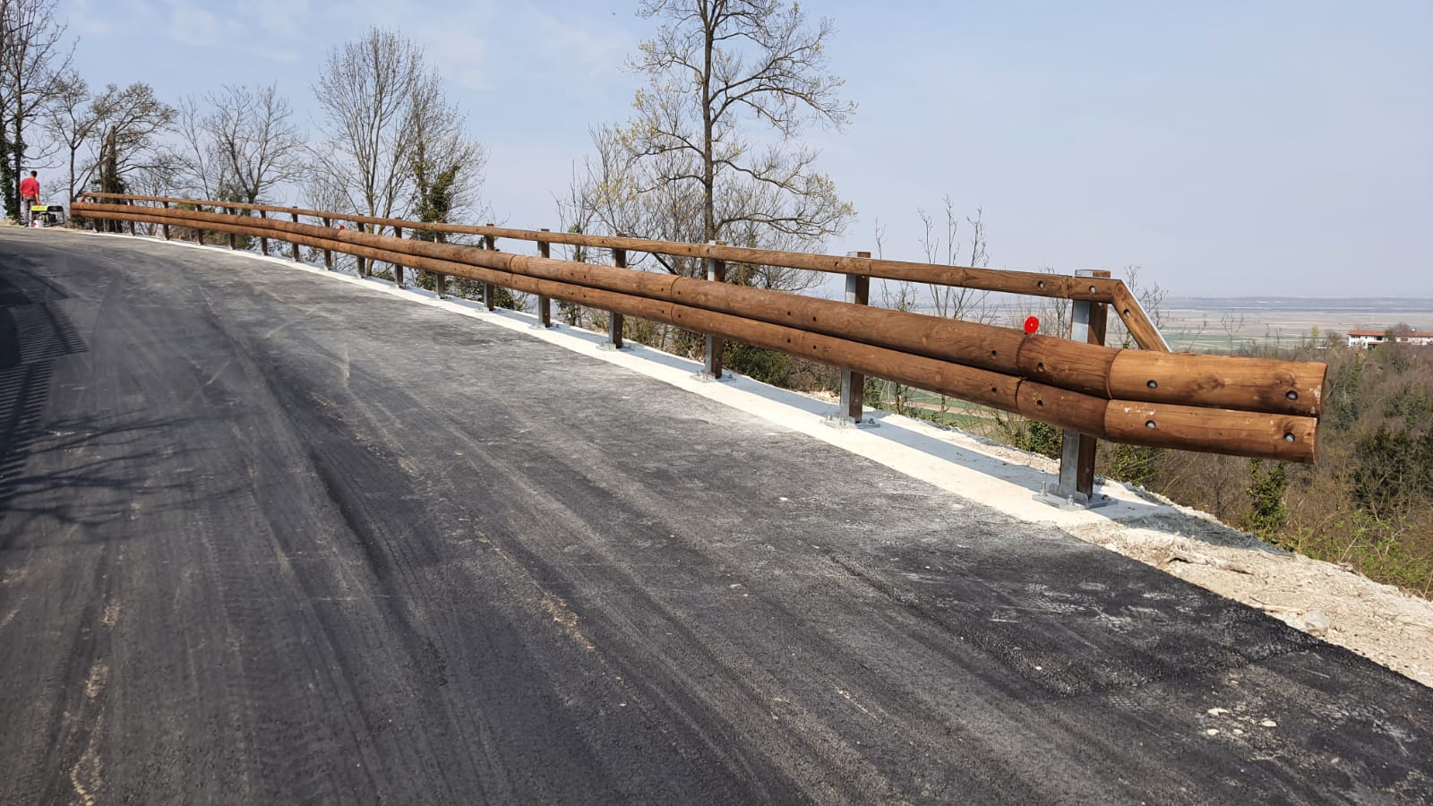 in legno - Ecosystema Snc_barriere stradali