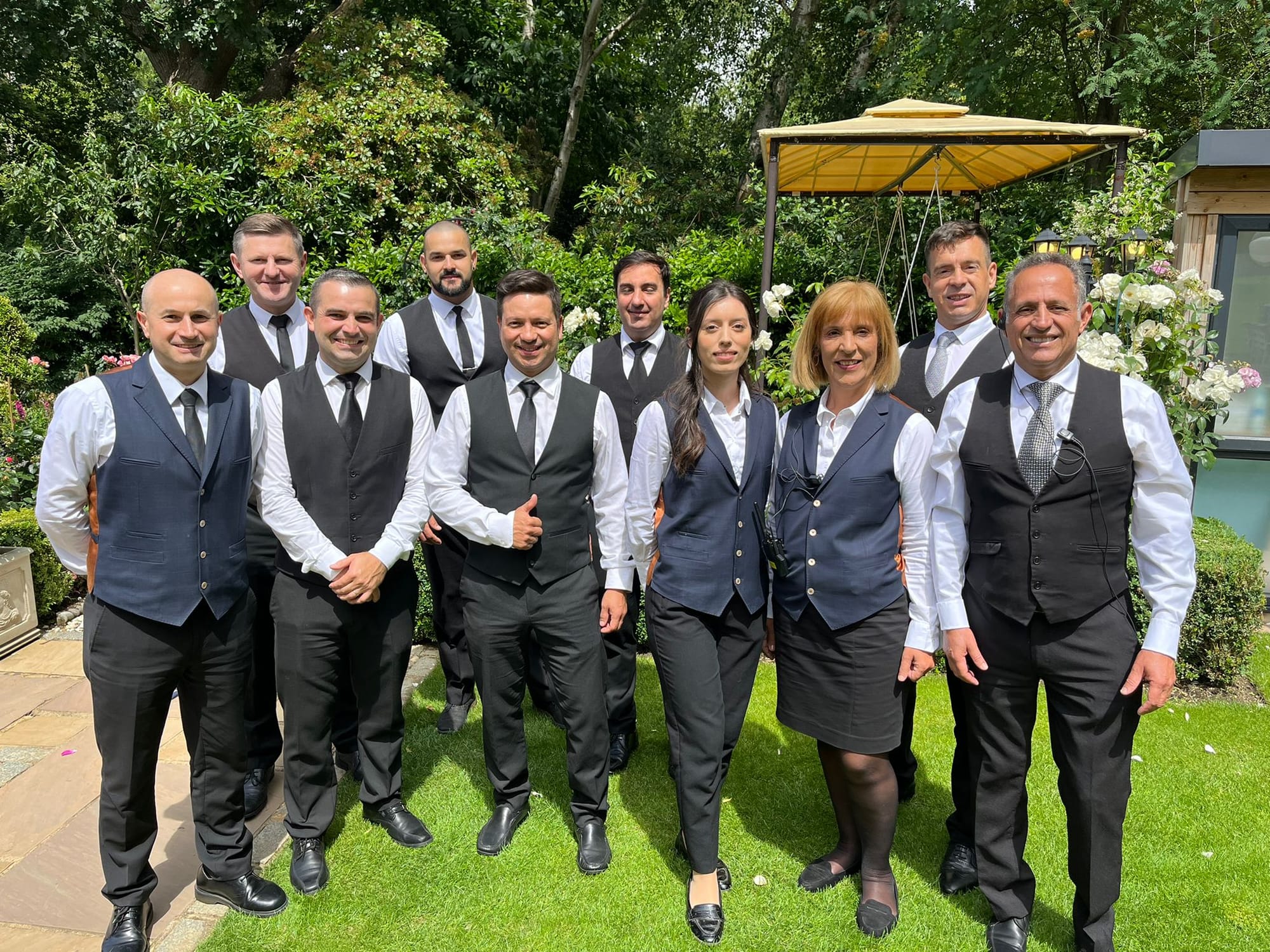 Hire a butler - Private Events Parties Dining Mixologist