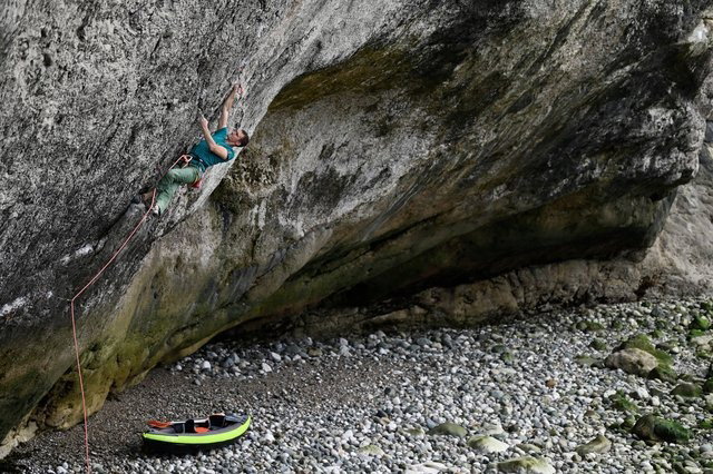 North Wales Limestone - The definitive guide for rock climbers