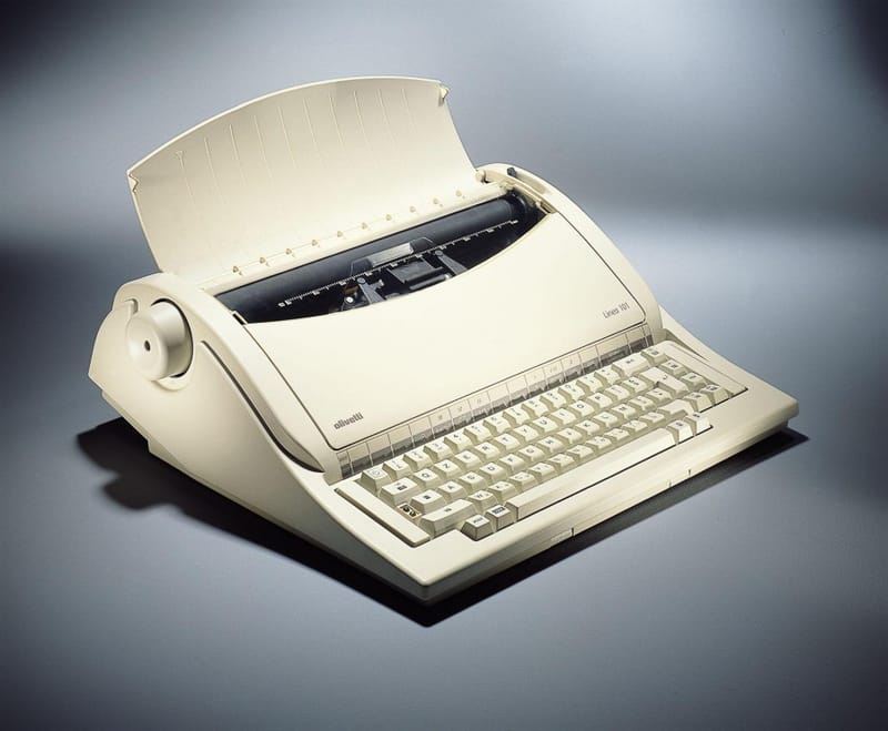 Olivetti Linea 101 Γραφομηχανή Ηλεκτρονική - afoimilioni